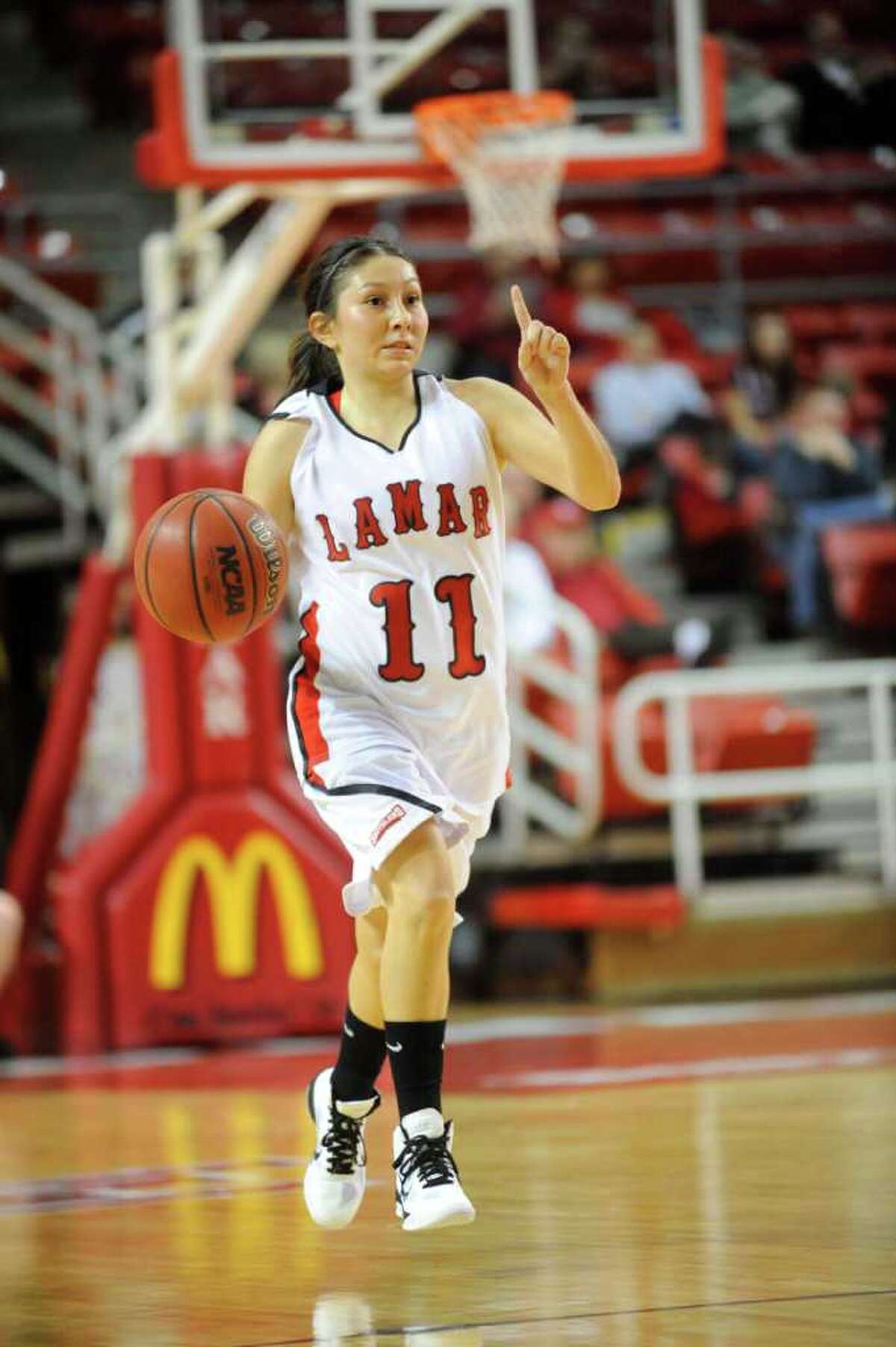 Plumley to play professionally in Italy