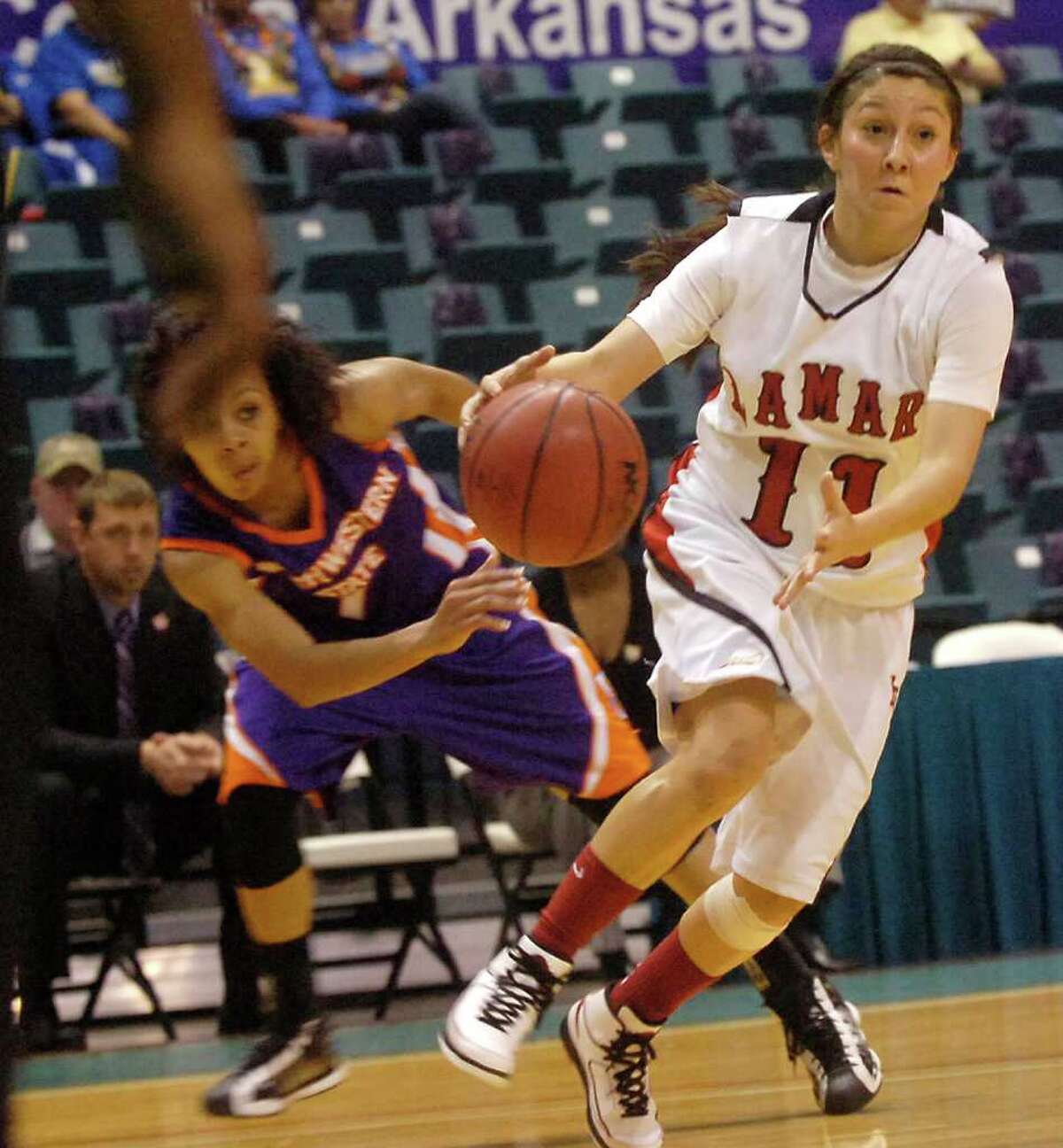 Plumley to play professionally in Italy