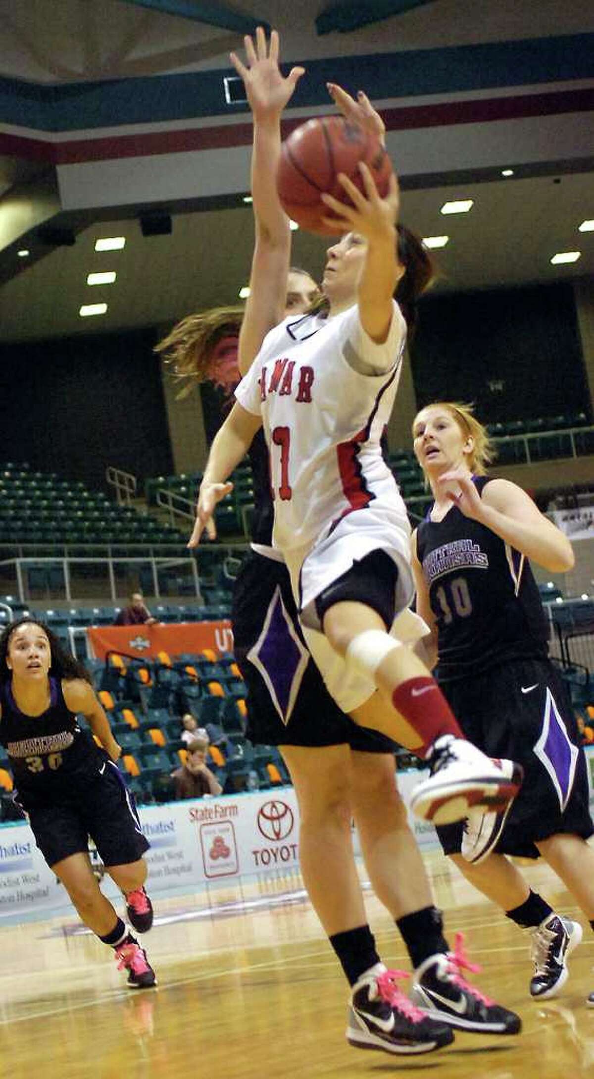 Plumley to play professionally in Italy