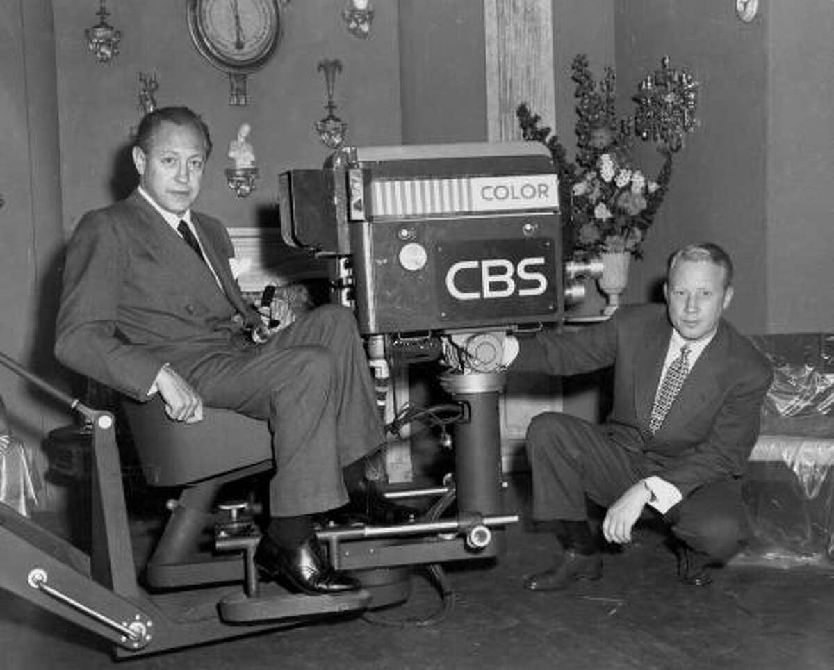 Broadcasting pioneer Frank Stanton dies at 98