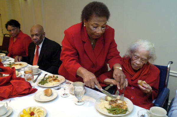 104-year-old matriarch marks couple's 60th anniversary