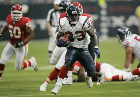 Lundy turns in dazzling debut