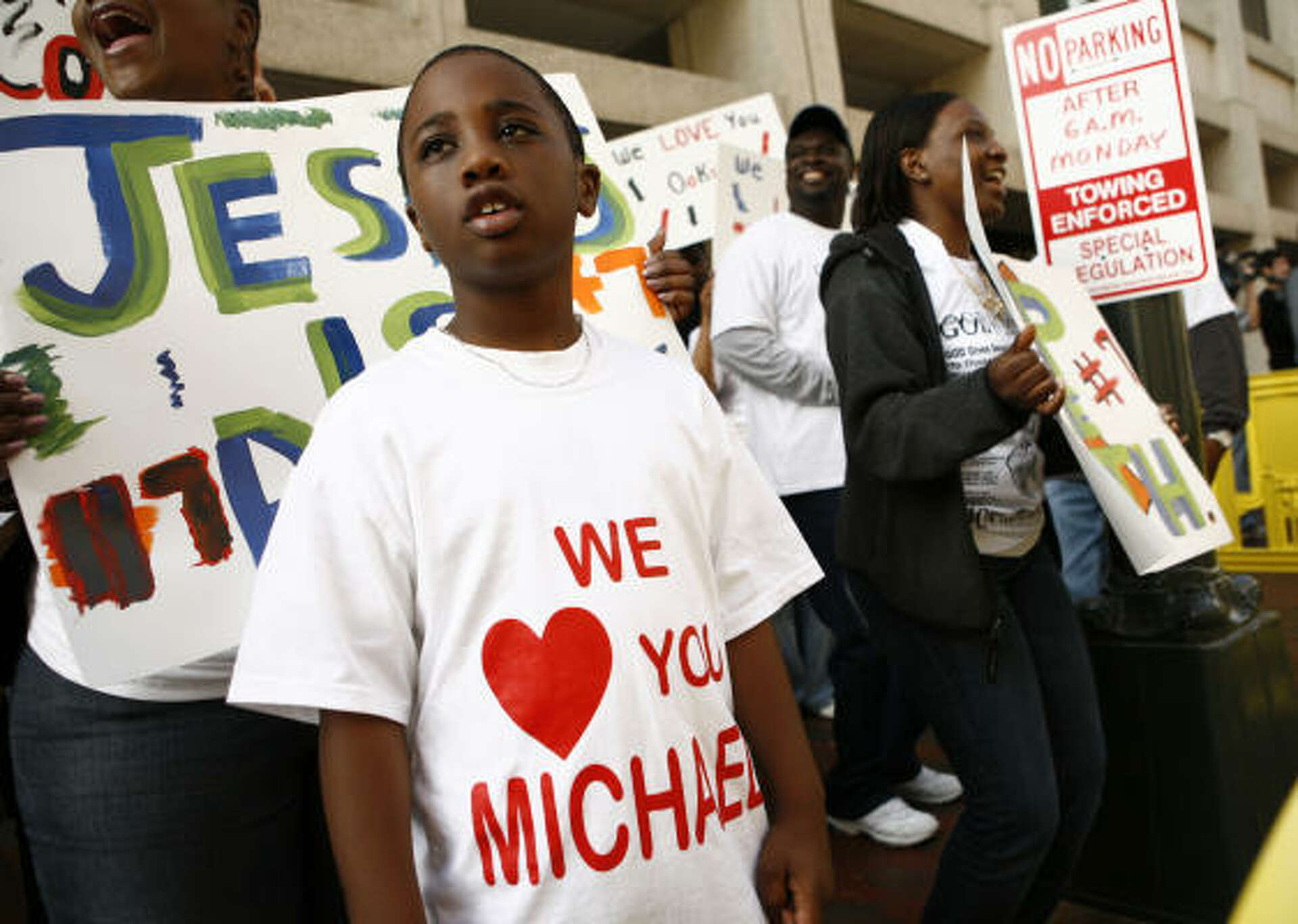 Michael Vick's unpaid dues: Why dog advocates aren't moving on