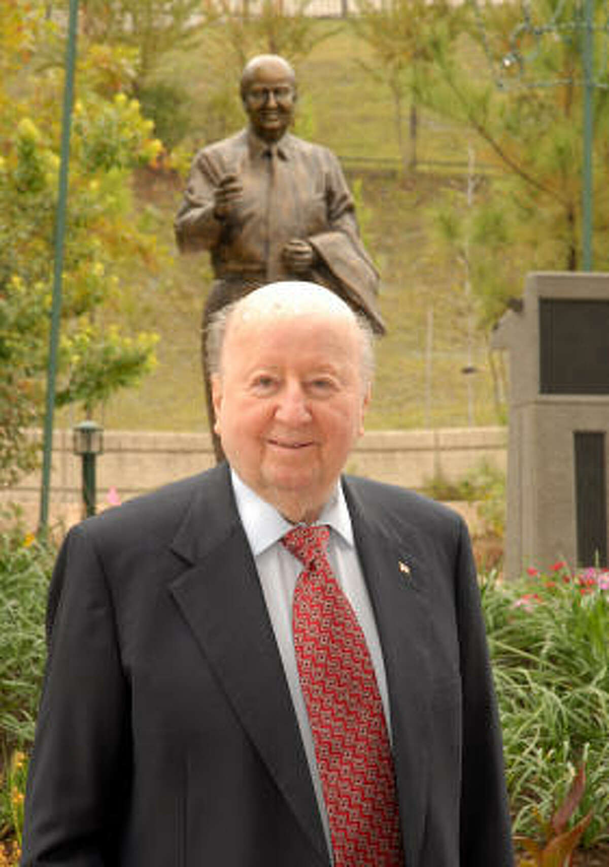 Oil giant, developer George Mitchell dies at 94