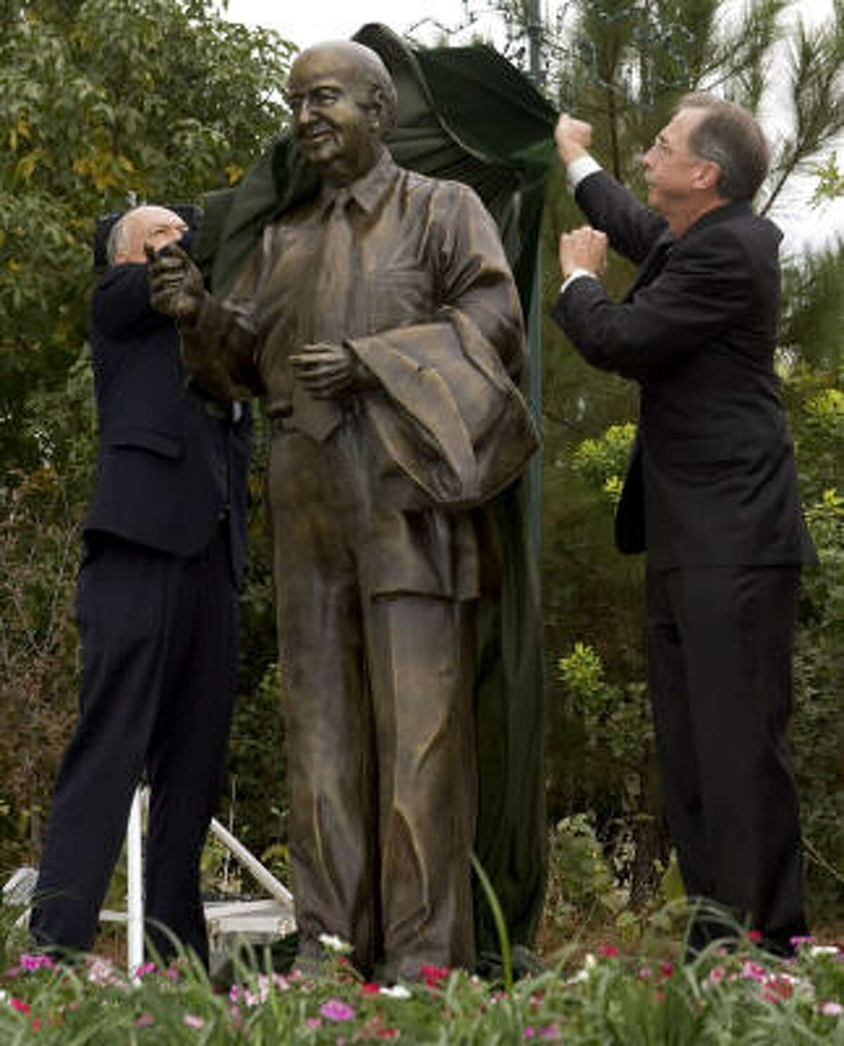 Oil giant, developer George Mitchell dies at 94