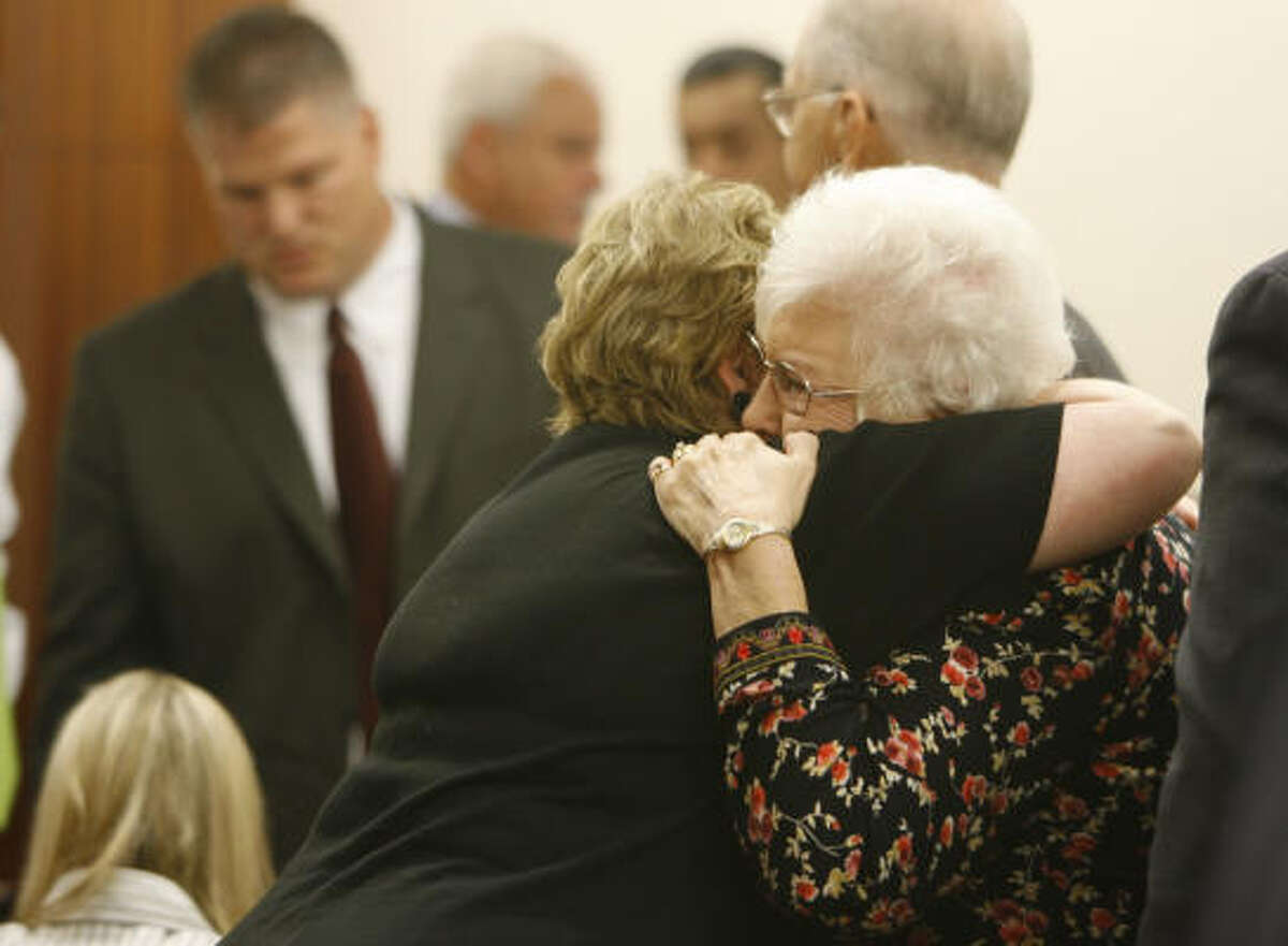 Lawyers want DA's office to step aside in Temple murder review