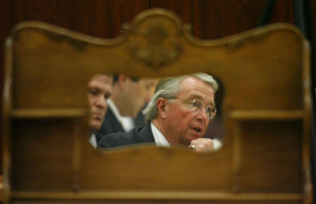 David Temple returns to court as prosecutors consider whether to re-try ...