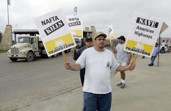 U.S. truckers protest NAFTA trial