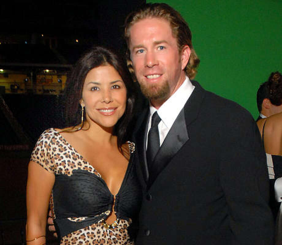 A tip of the cap to Astros' wives - Houston Chronicle
