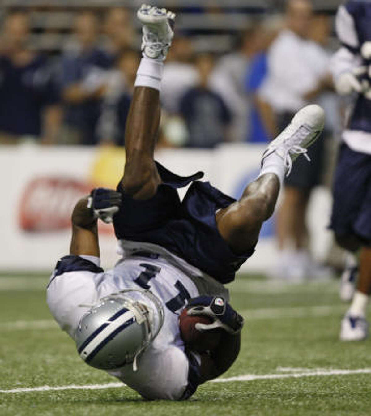 AROUND THE NFL: Aug. 5