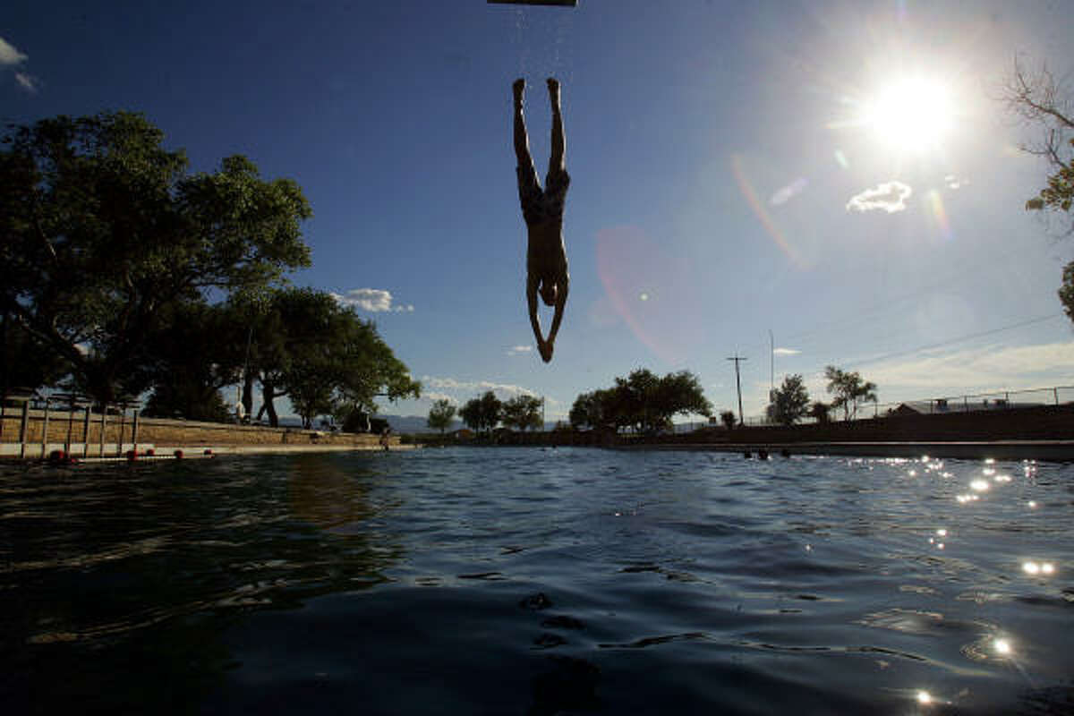 Texas' ultimate swimming pool, Balmhorea State Park takes desert diving ...