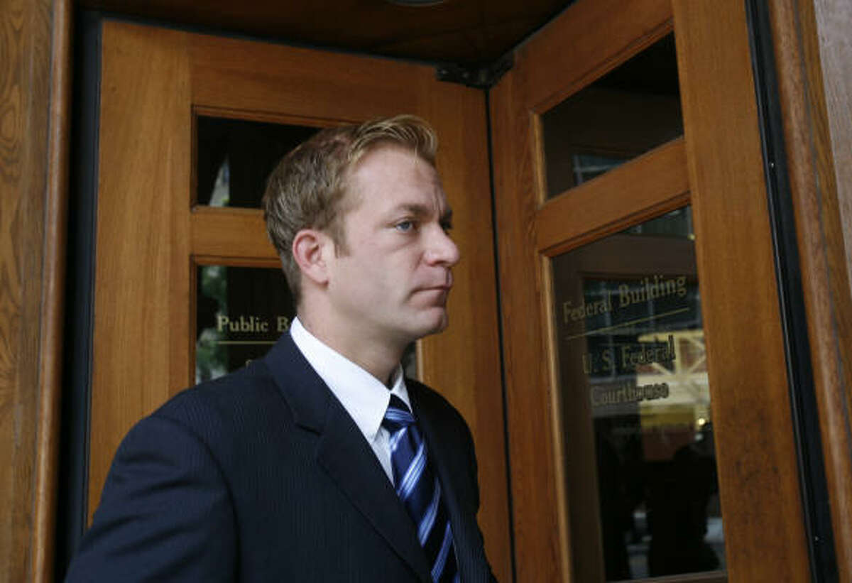 Milwaukee police beating trial