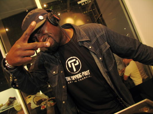 Houston DJs remember local legend