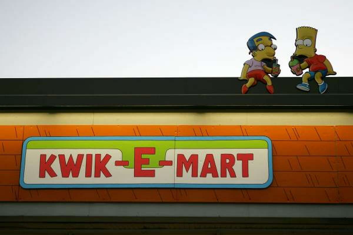 SIMPSON'S KWIK-E MART COMES TO LIFE