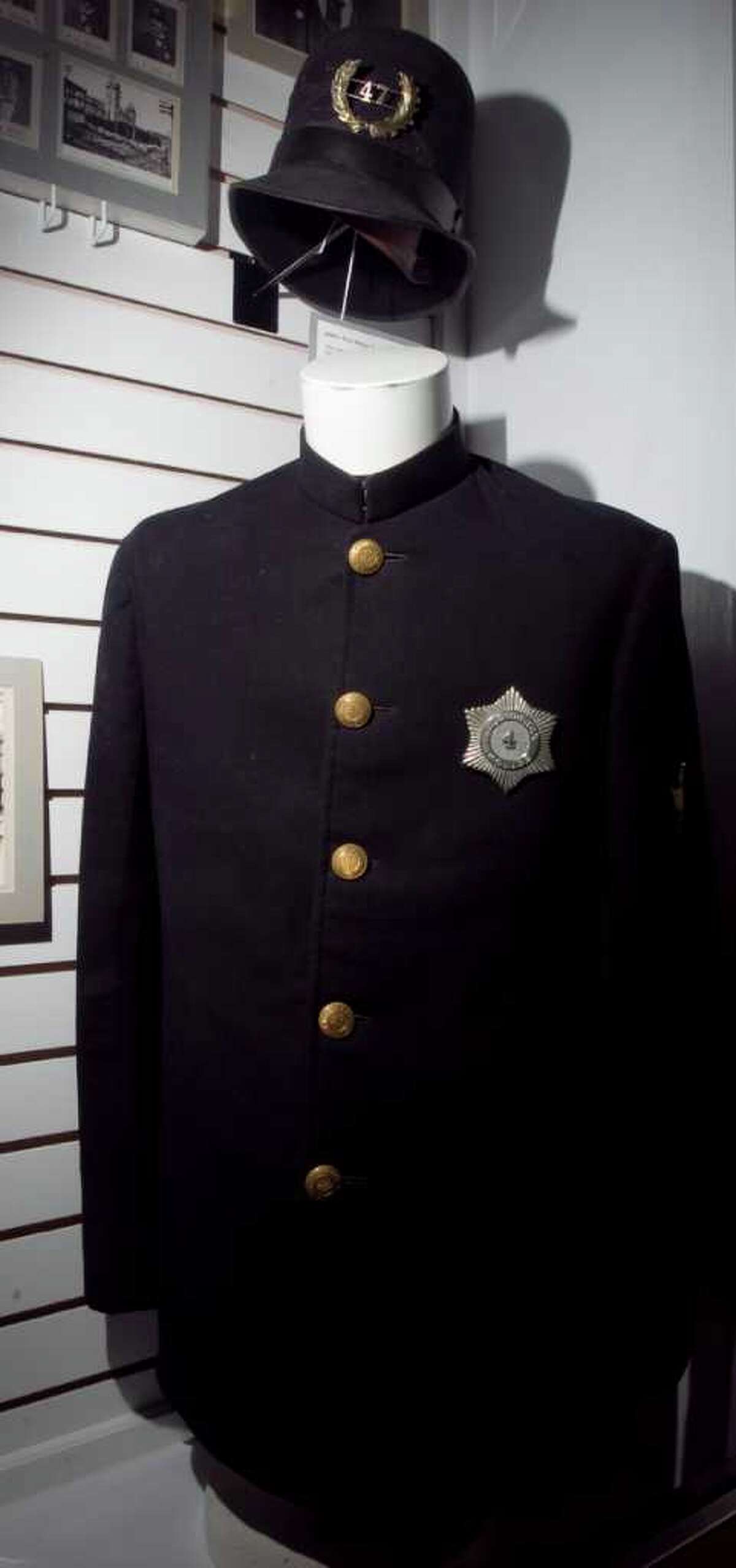 HPD considers new uniforms, badges and cars