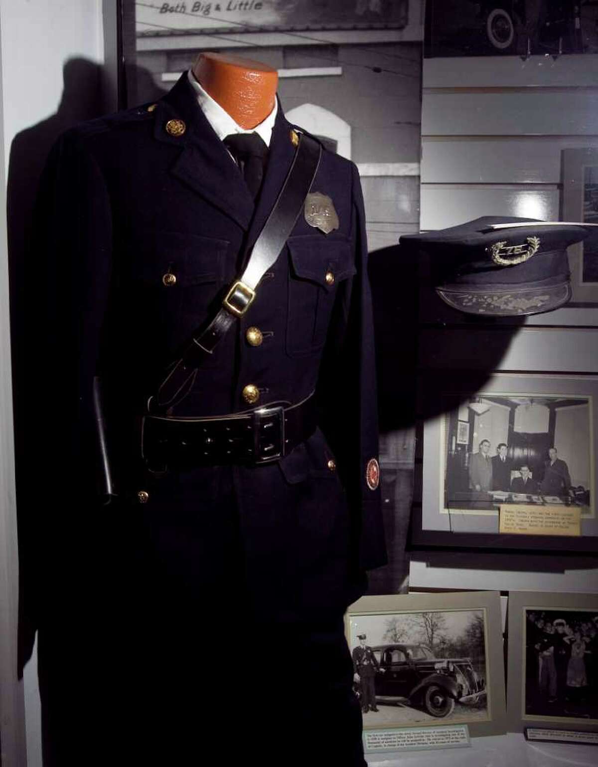 HPD considers new uniforms, badges and cars