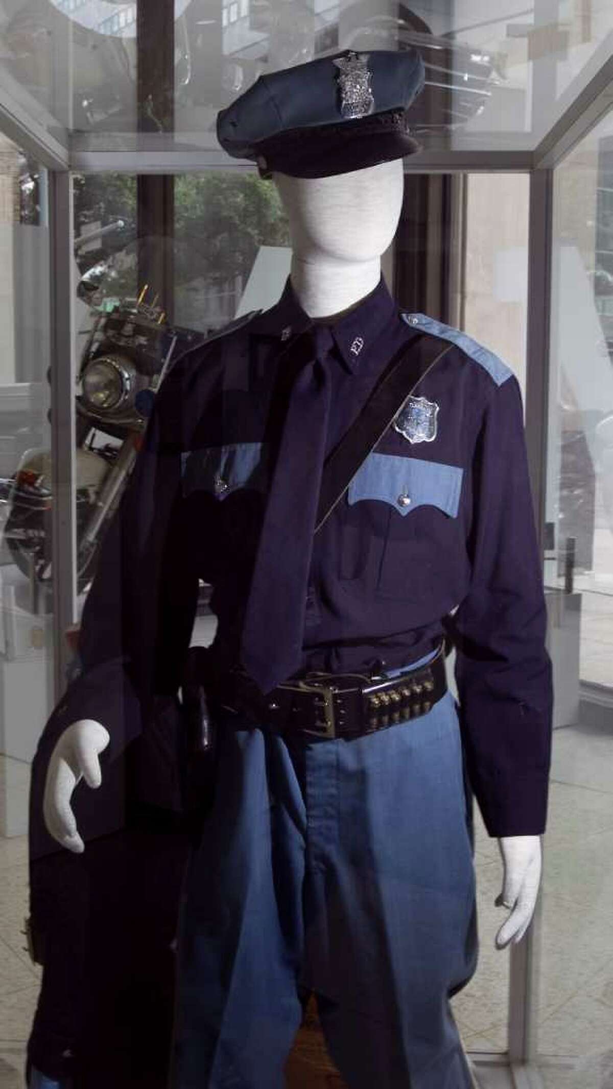 HPD considers new uniforms, badges and cars