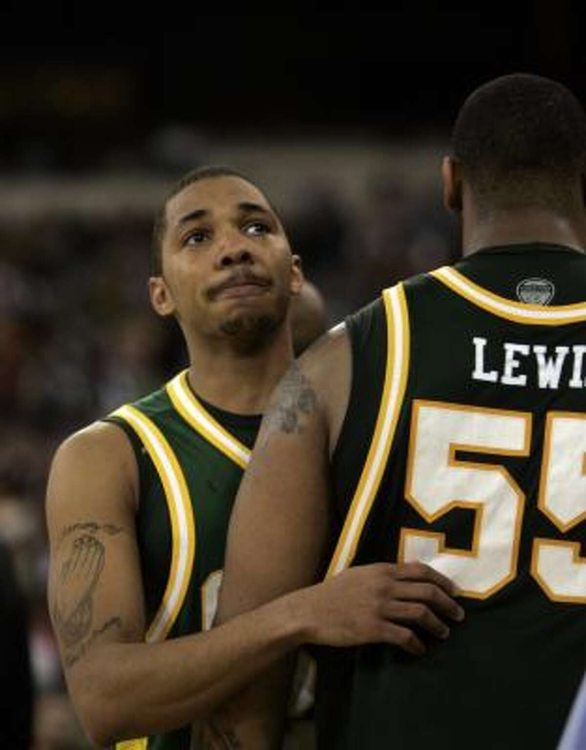 NCAA Semifnal: Florida 73, George Mason 58