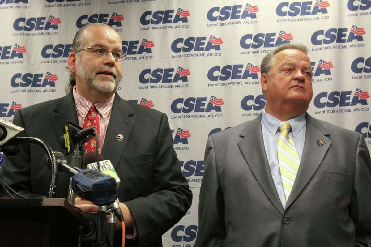 State shifts layoff threat to unions without contracts