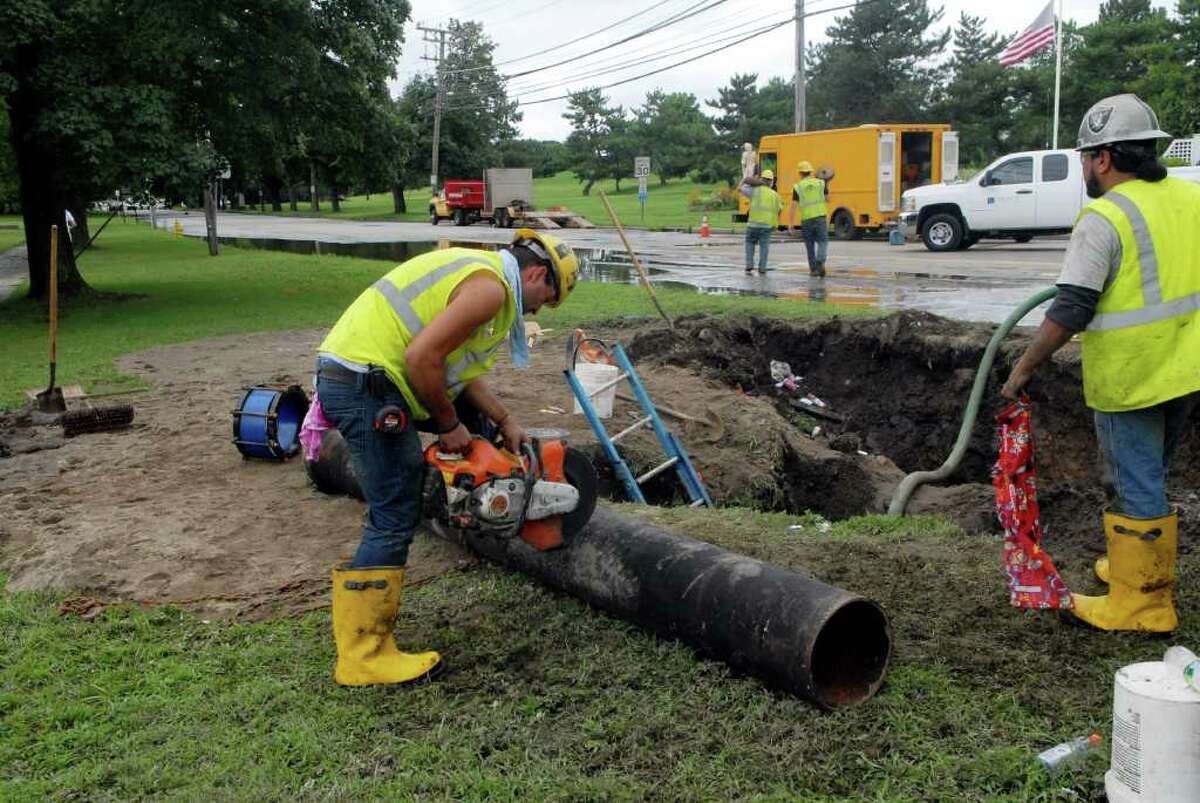 Water main break causes partial closure of Shippan Avenue