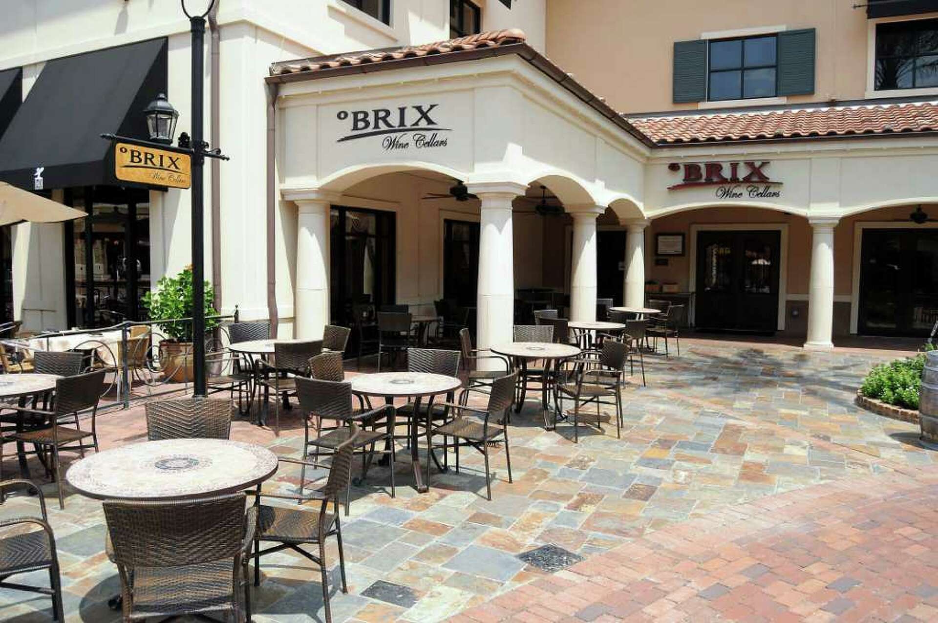 Running pals become partners in wine