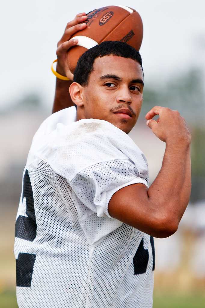 Sports: Alvarez eager to prove worth as Edison QB