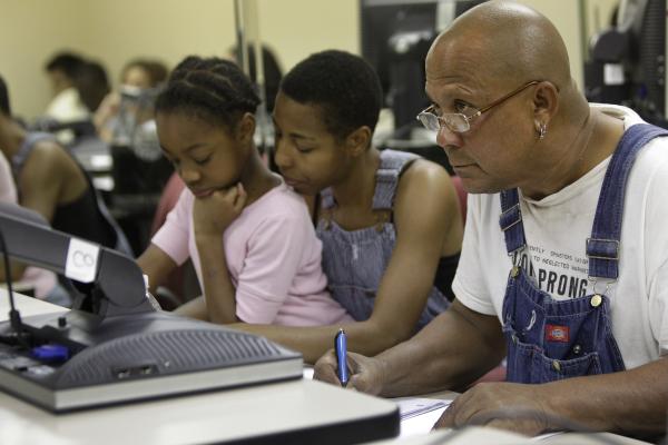 Afroamericanos se adaptan al crecimiento de la población hispana en Houston