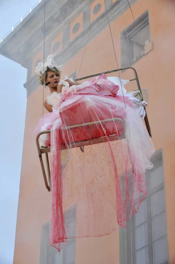 Offbeat photos of the week (8/17/11)