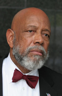 IRS targets Houston attorney Craig Washington's properties