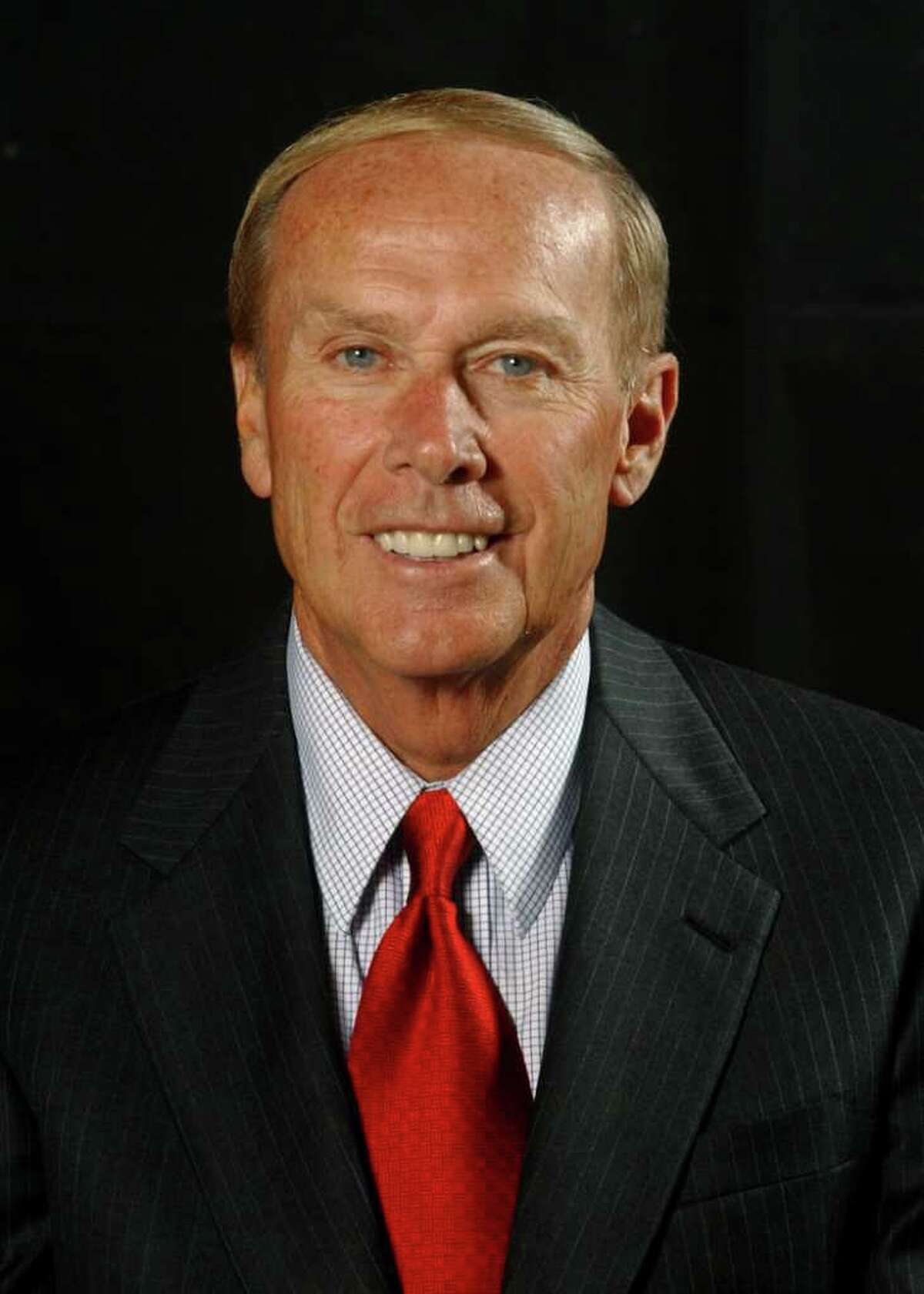 Billy Tubbs set to retire from Lamar University