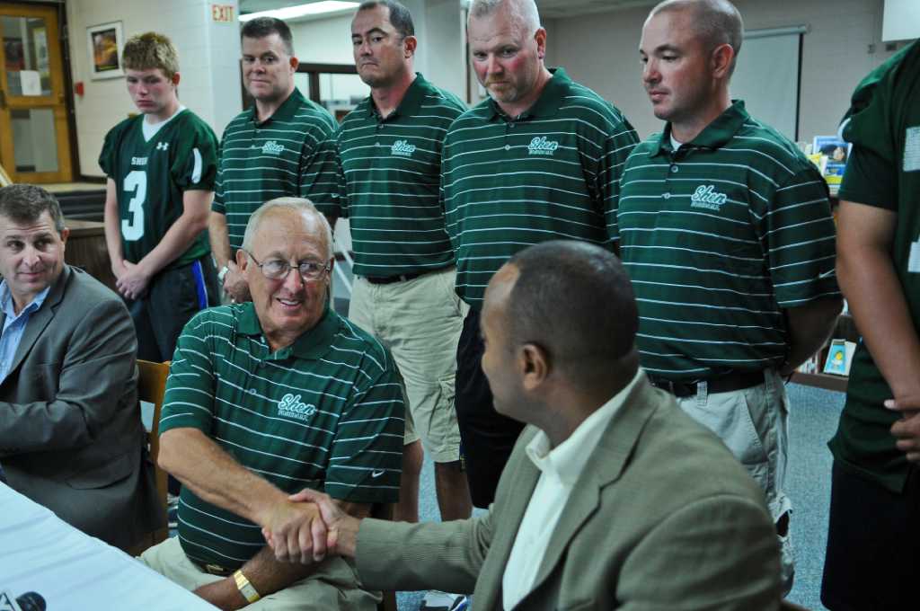 Shen coach set to make one last run
