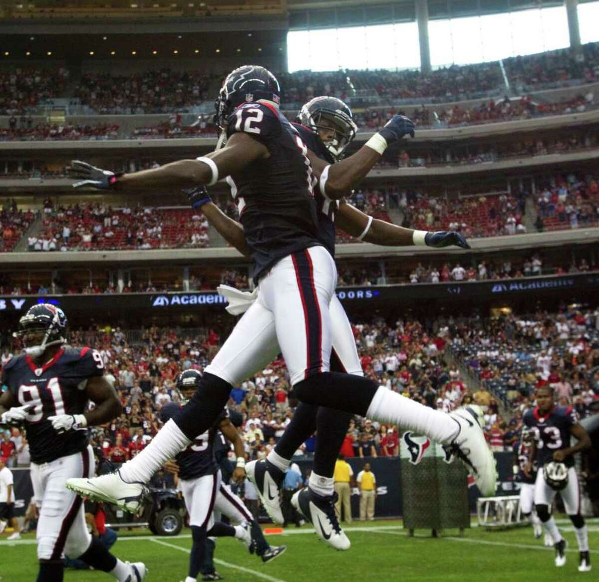 McClain: First-team offense takes control against Saints