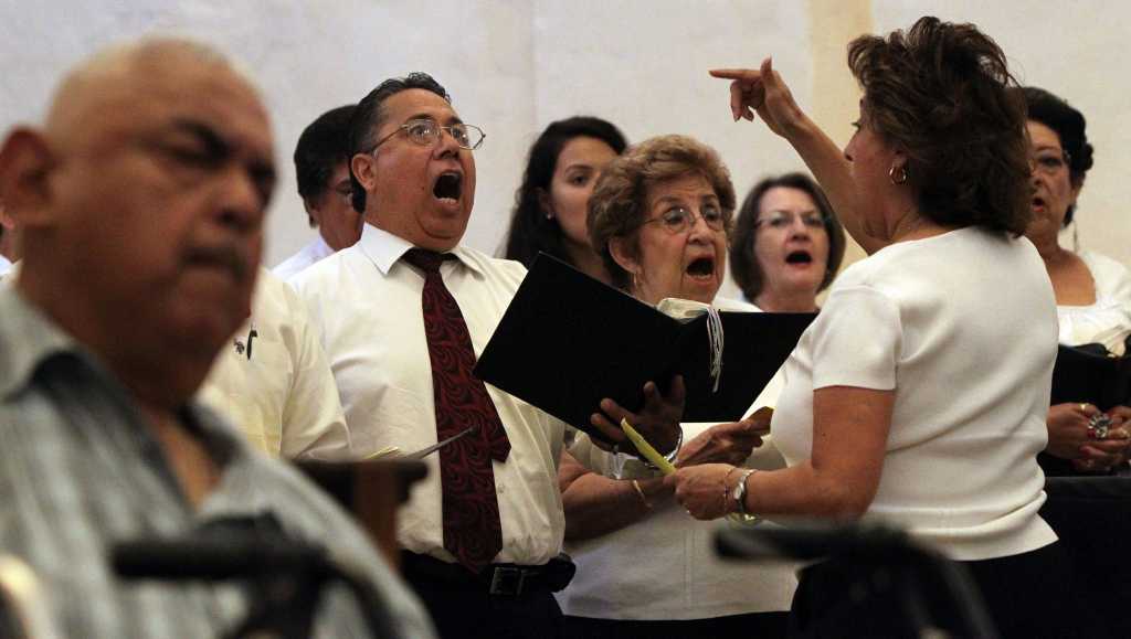 Mariachi Mass resumes at Mission San José