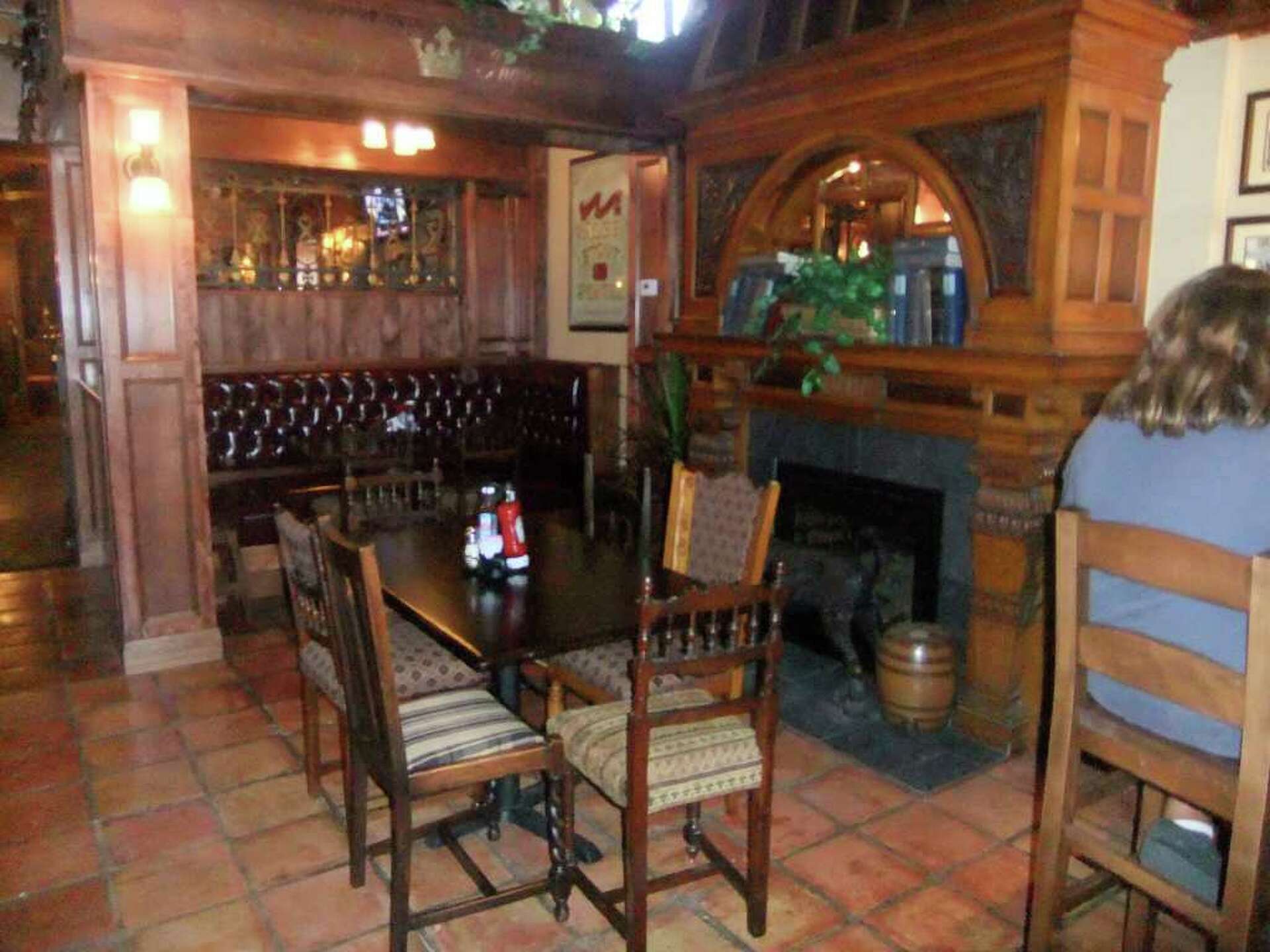 Dog & Bee brings a bit of Britain to Beeville