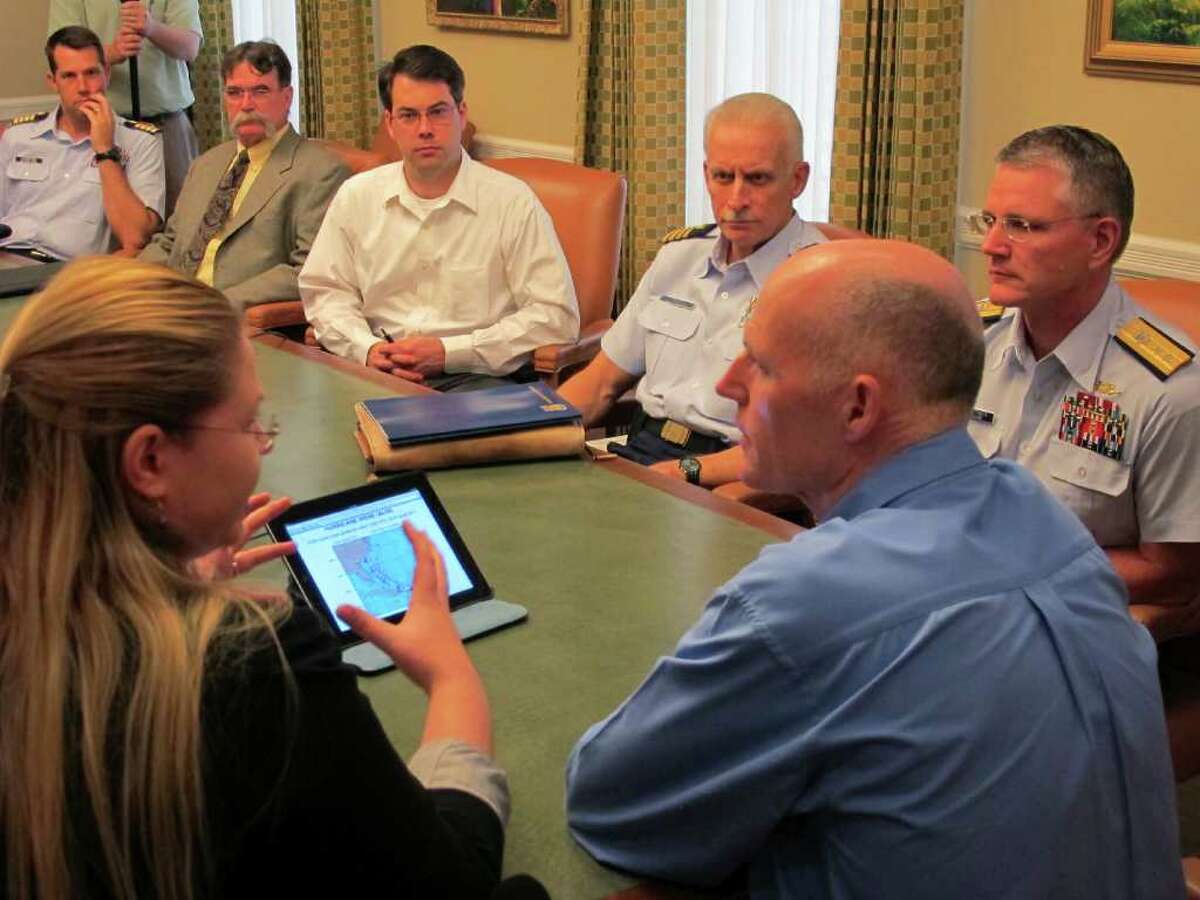 Hurricane Irene weakens but remains big threat for Connecticut