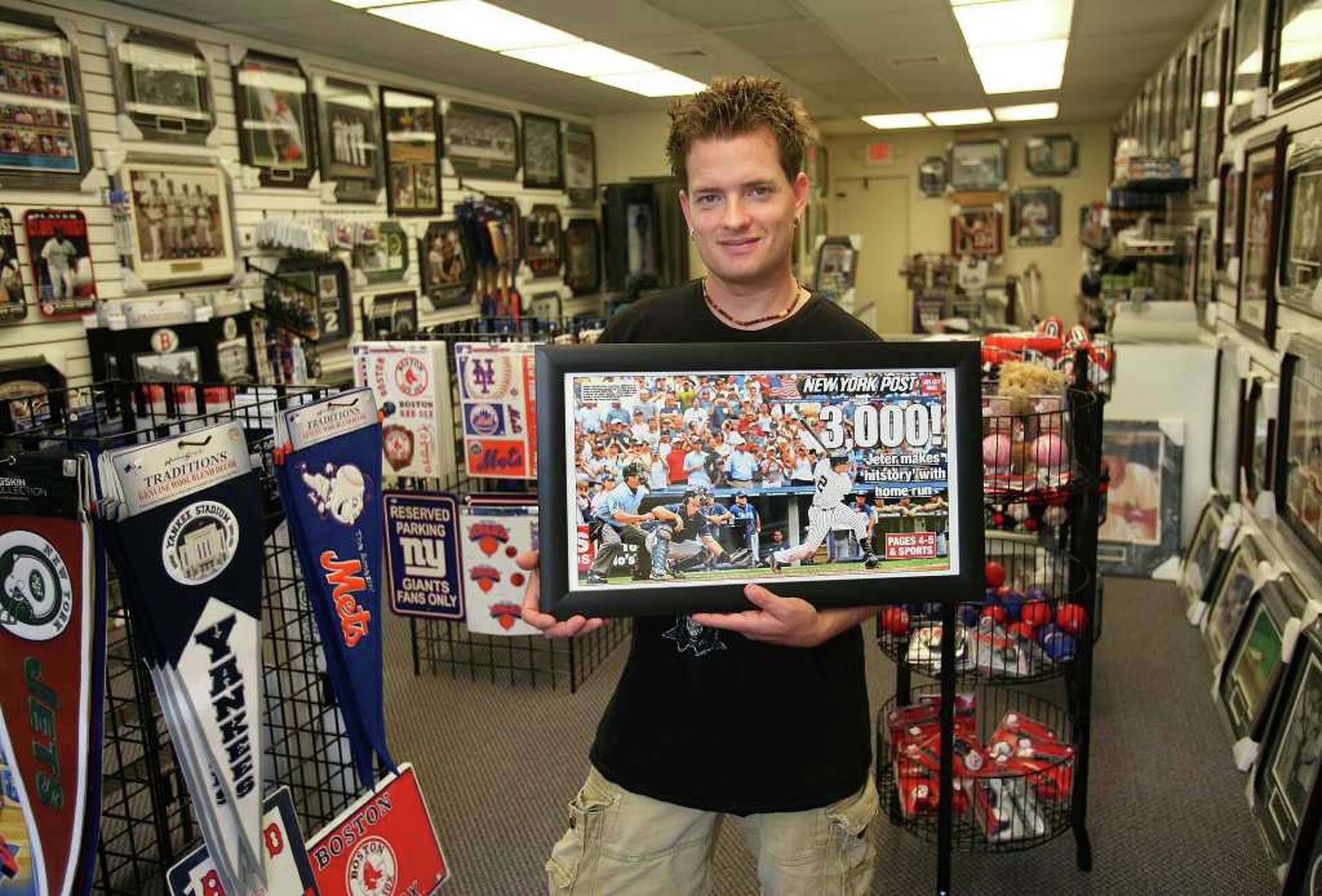 Baseball great 'Doc' Gooden coming to Westport memorabilia shop