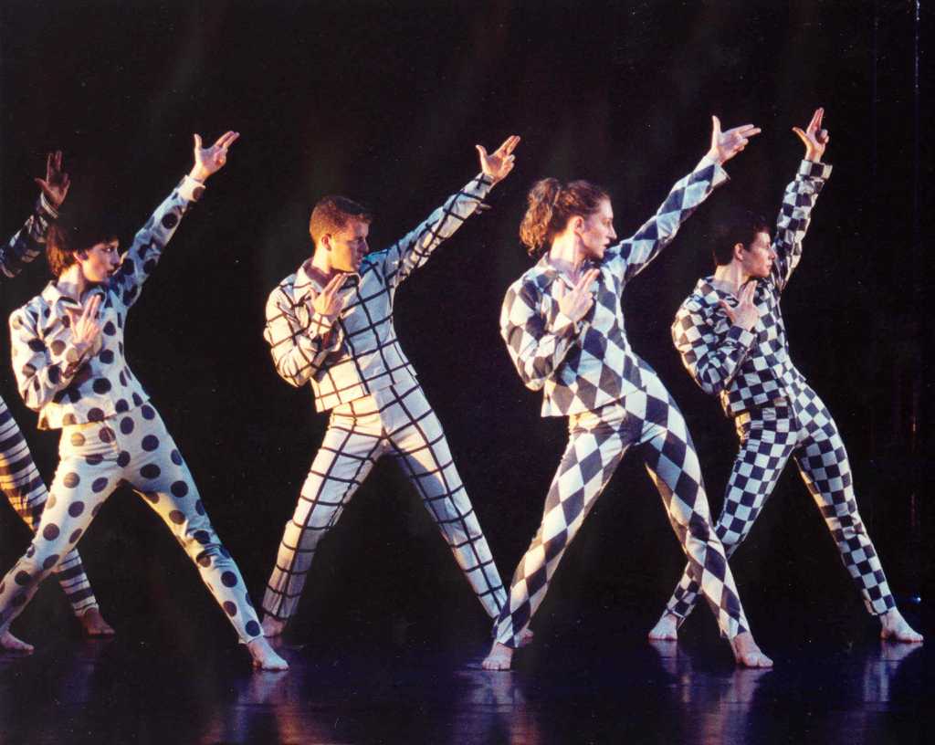 Pillow celebrates Morris' magic