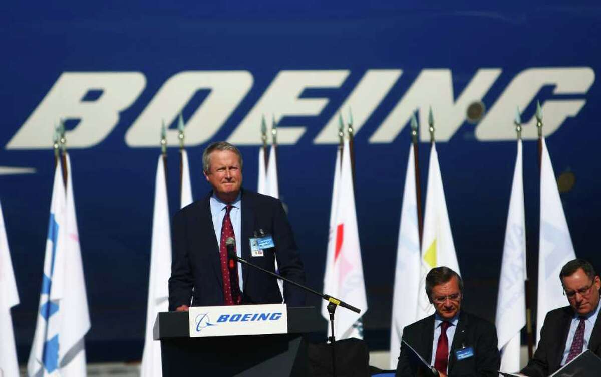 After years of delays, Boeing 787 Dreamliner gets FAA certification