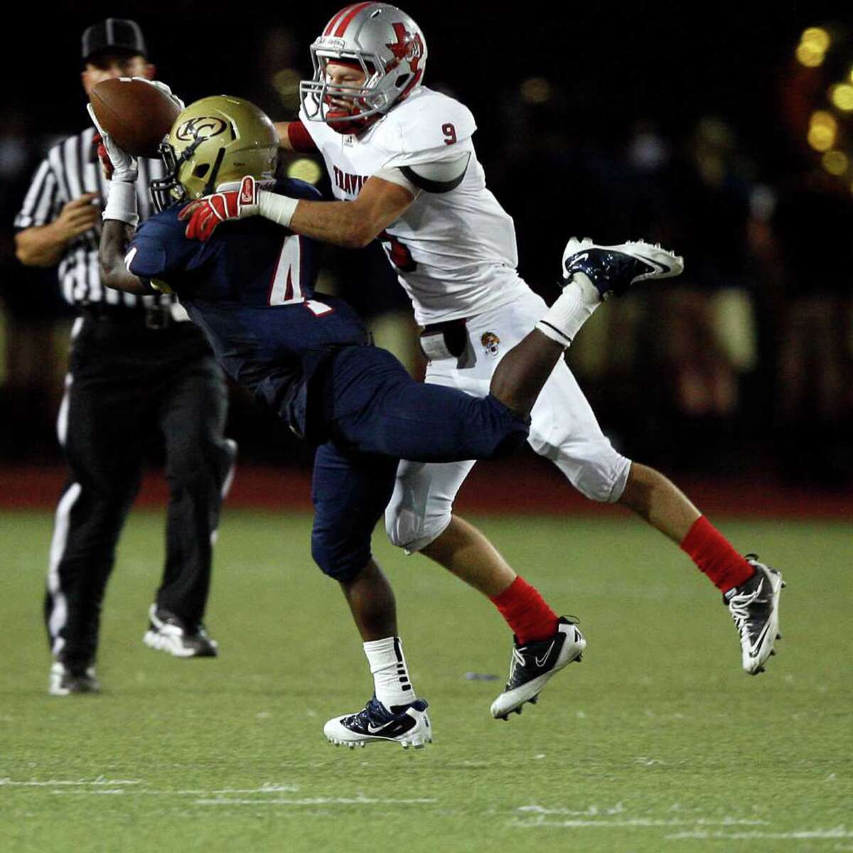 Dekaney runs wild in win over Marshall