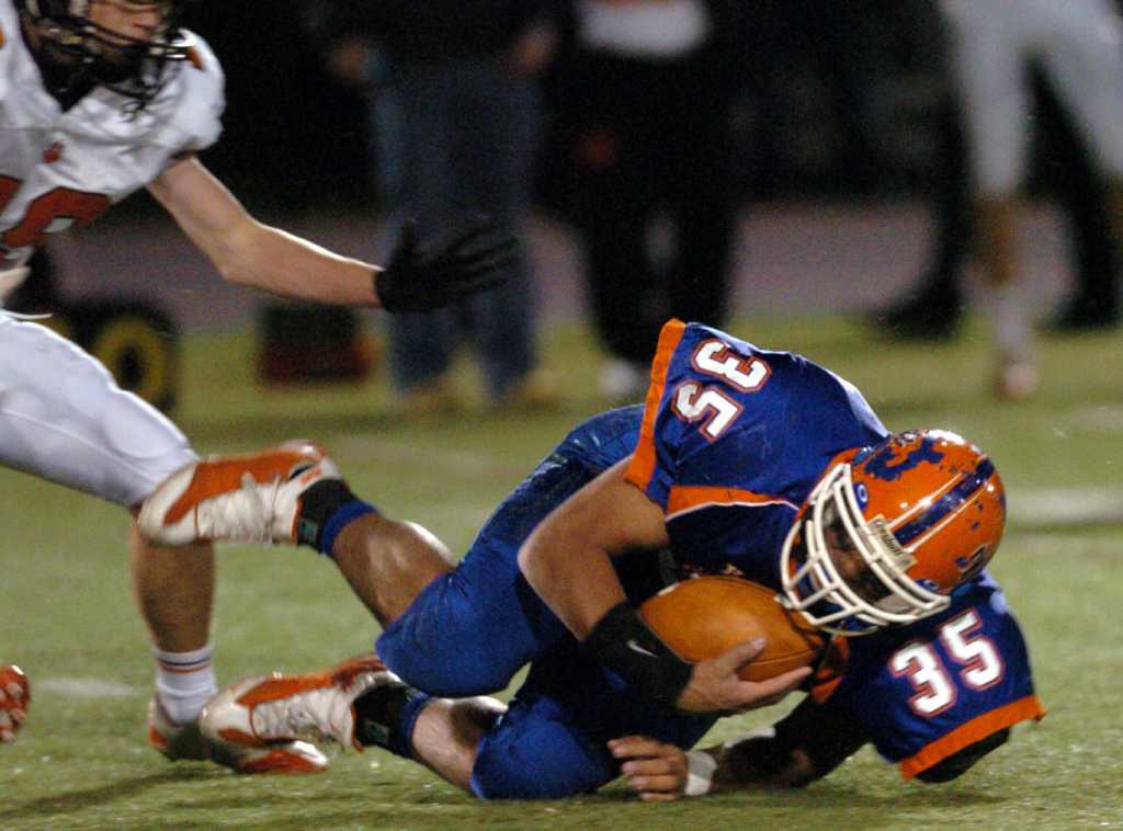 Point-Counterpoint: Five area high school football topics for 2011