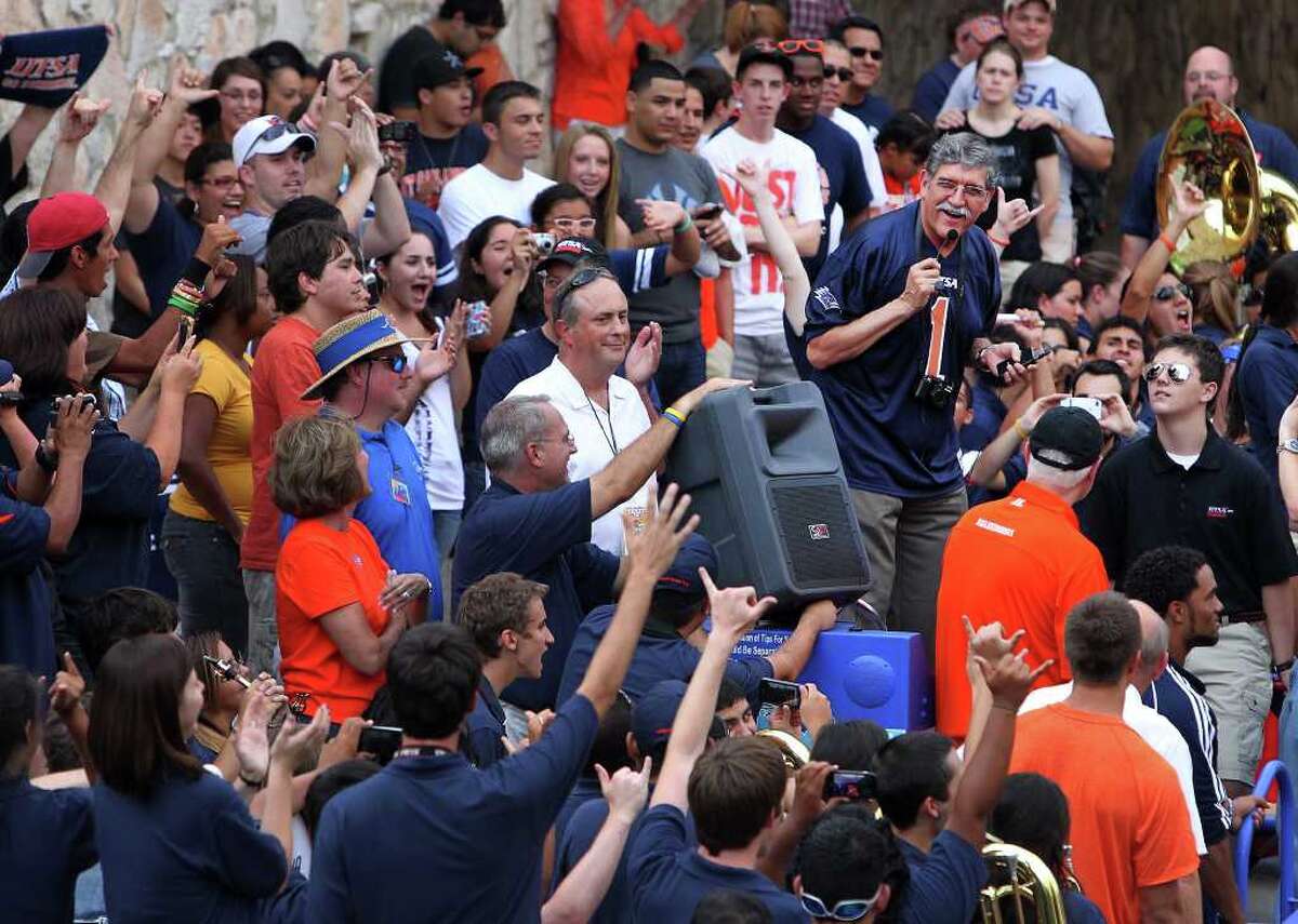 UTSA giddy for football