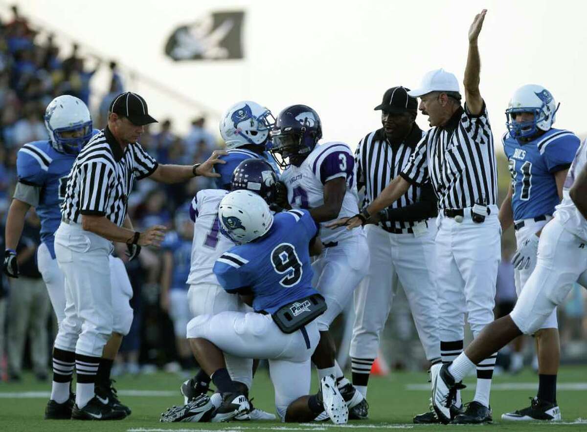 Angleton capitalizes on Brazoswood's mistakes