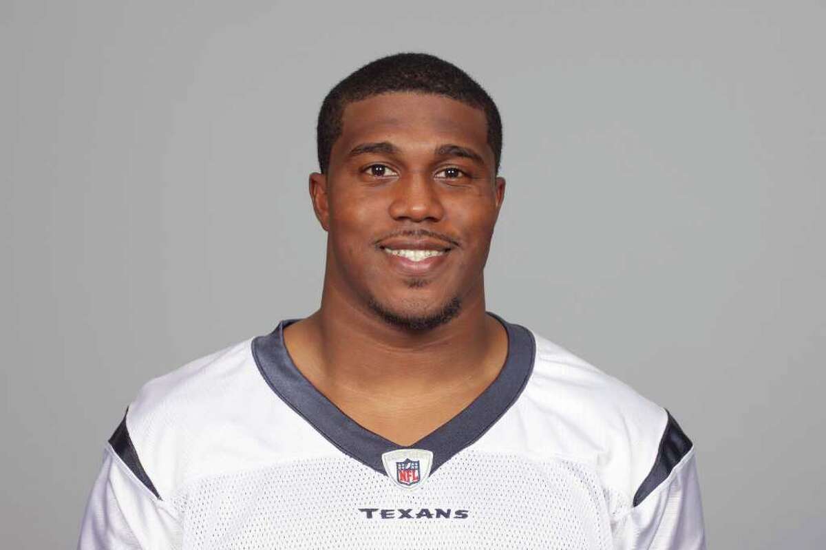 Texans release Slaton, call up Ogbonnaya