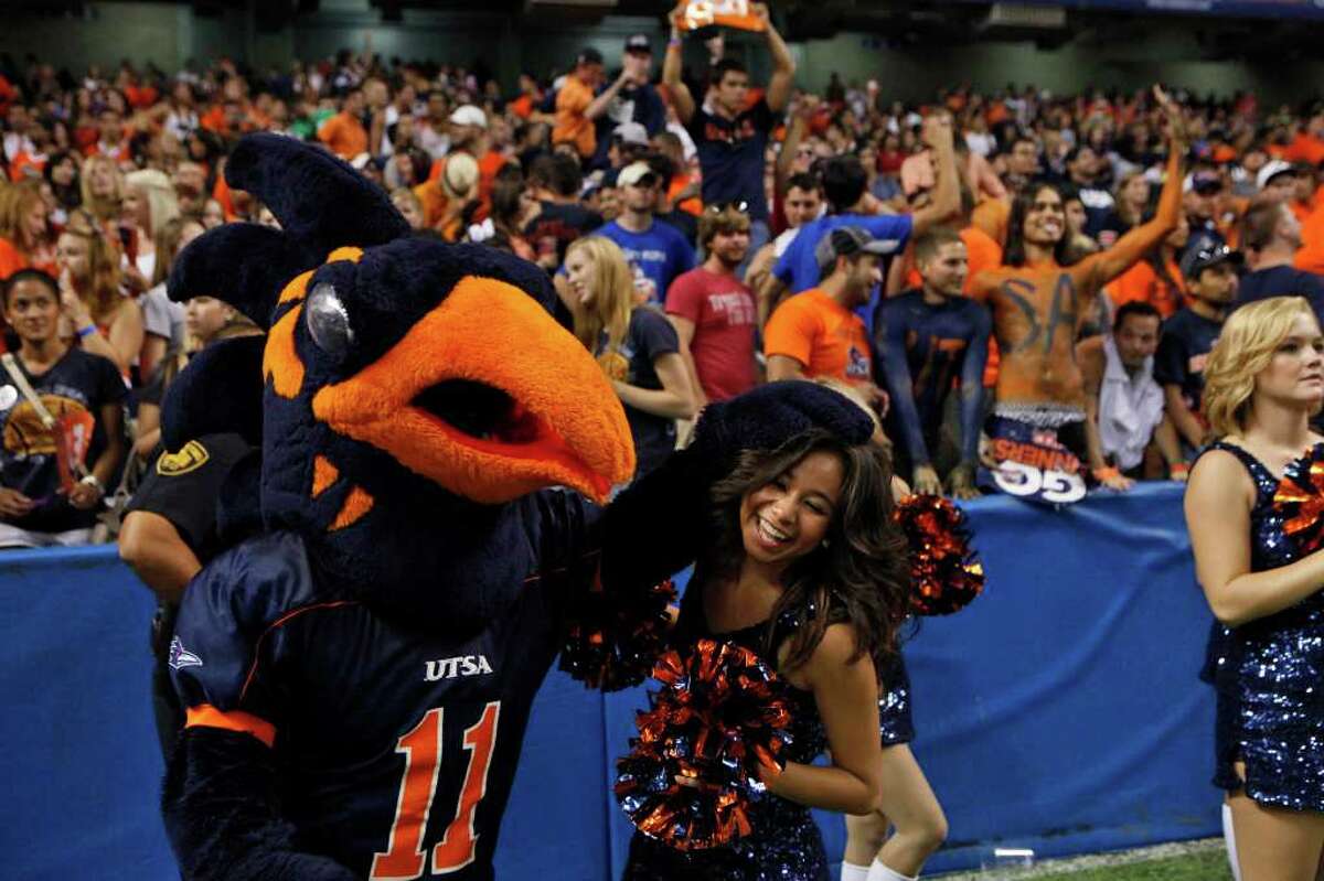 Everyone's a Roadrunner!