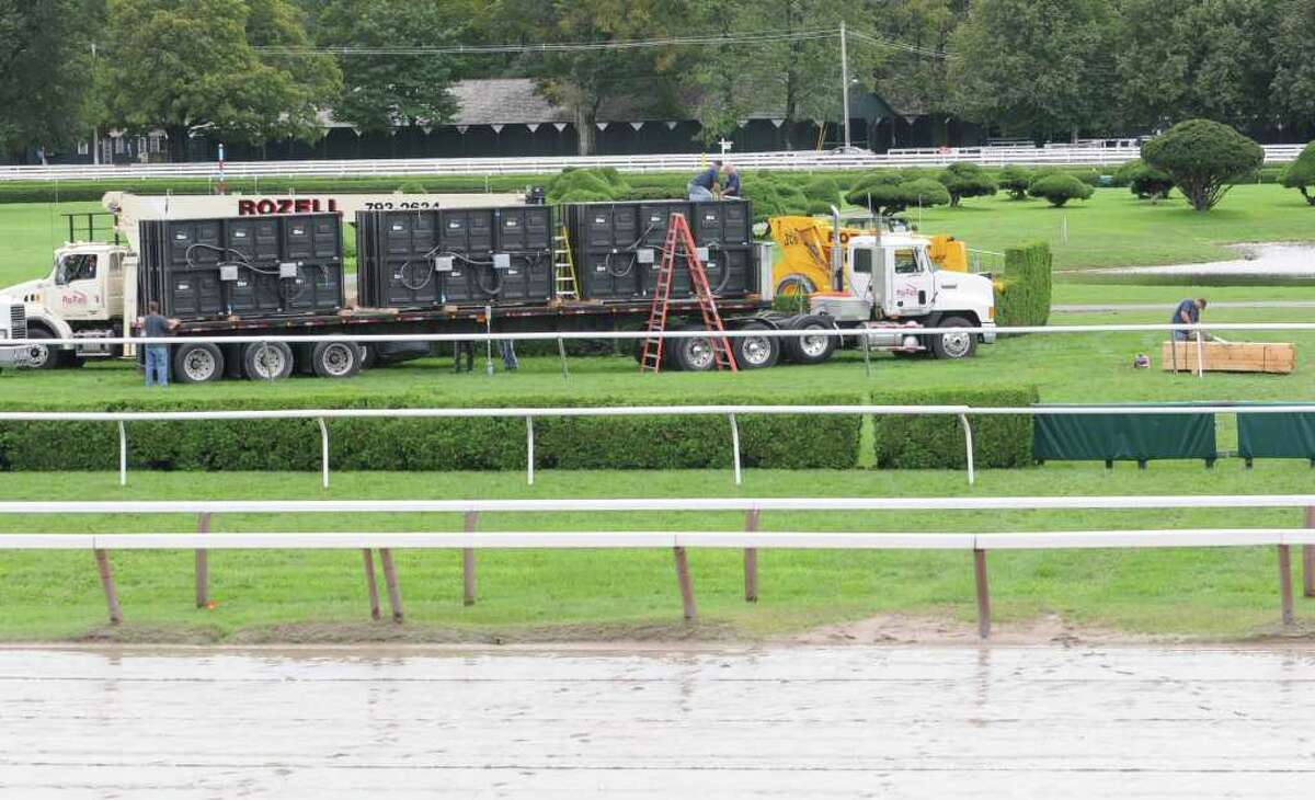 Photos: Packing up the track