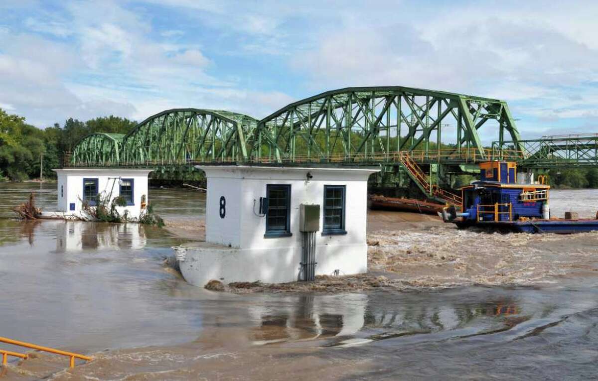Erie Canal likely shut until spring