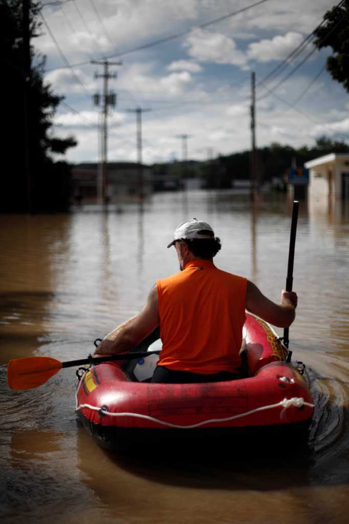 Floods swamp Pennsylvania, New York