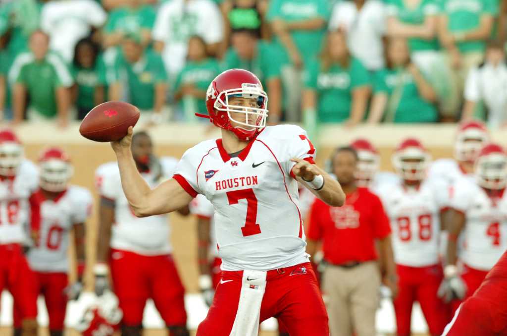 UH takes charge in third, routs North Texas 48-23