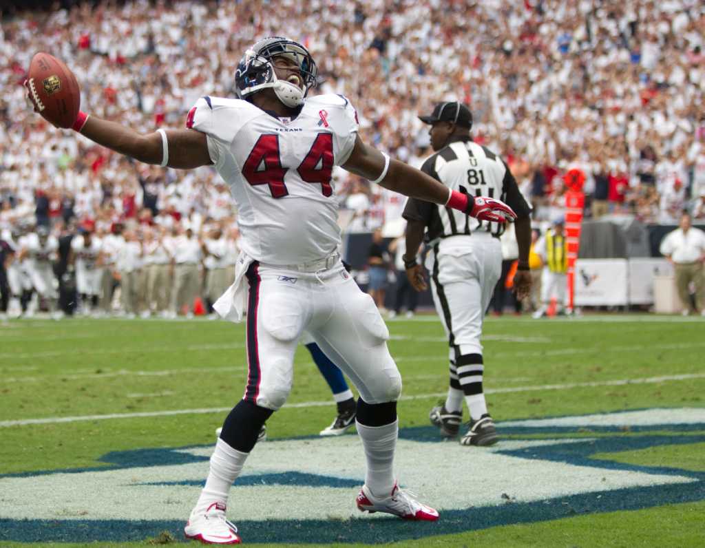 Texans flip script, start strong in win over Manning-less Colts