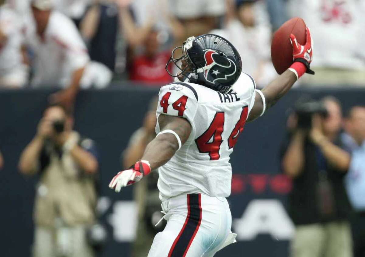 Texans flip script, start strong in win over Manning-less Colts